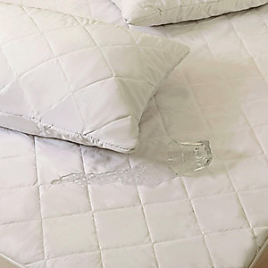 Emporiah Waterproof Mattress Protector Twin Size Noiseless and Breathable Mattress Cover with 14 Inch Deep Pockets Cooling Mattress Topper Quilted Mattress Pad (39 x 75 Inch)