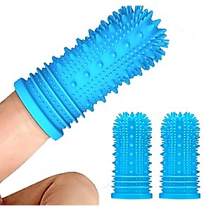 Pet Republique 360 Degree Finger Toothbrush for Dogs and Cats – Full Surround Silicone Bristles (3-Count & 1-Storage Case)