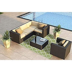 Indoor/Outdoor Area Rug - Made from 100% Recycled Polypropylene Plastics Great for Patios, Porches, Camping, and The Beach - Outdoor Waterproof Carpet (5' x 7', Karlo-Green)