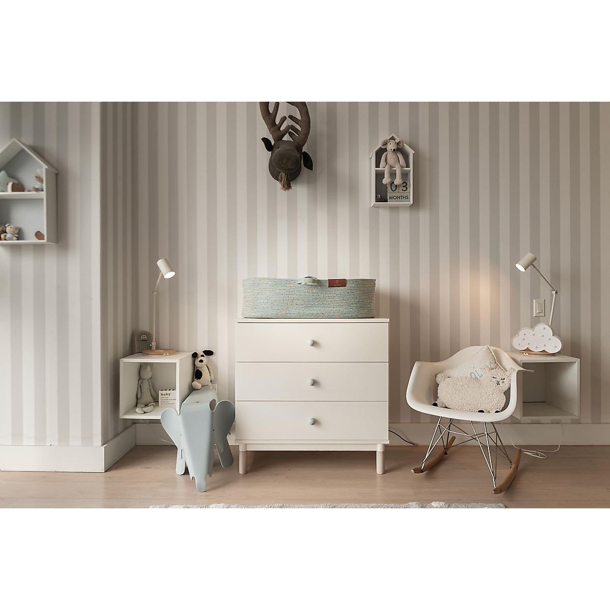 AIDENTITY Multifunctional Baby Bassinet and Changing Basket. Handmade Cotton, 5cm Mattress, Waterproof Cover. Lightweight, Foldable 4easy Travel, Must-Have for on-The-go Newborn Parents! (Beige)