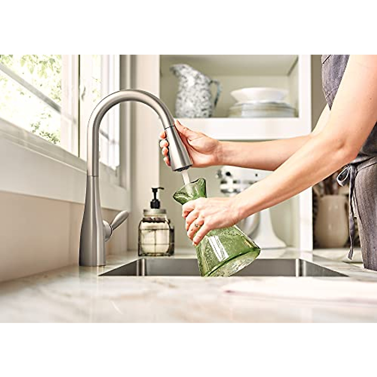 Moen Arbor Spot Resist Stainless One-Handle Pulldown Kitchen Faucet with Sprayer and a Reflex Docking System, Kitchen Sink Faucet Featuring Power Boost for a Faster Clean, 7594SRS