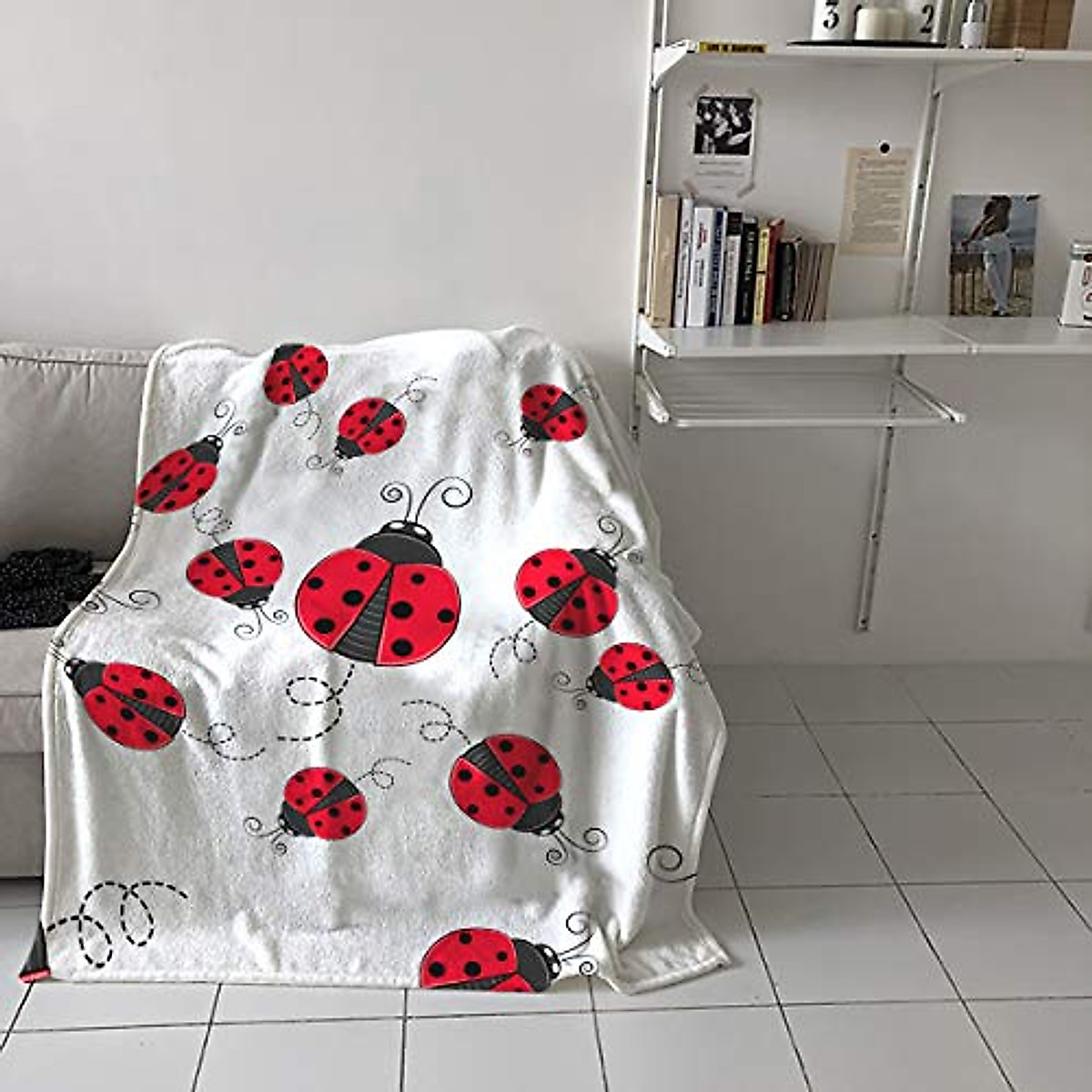 FortuneHouse8 Ladybug Blanket Flannel Fleece Blanket Christmas Red Ladybug Throw Blanket Super Soft Warm Cozy Bed Couch or Car Throw Blanket Ladybug Gifts for Women All Reason 60x80inch