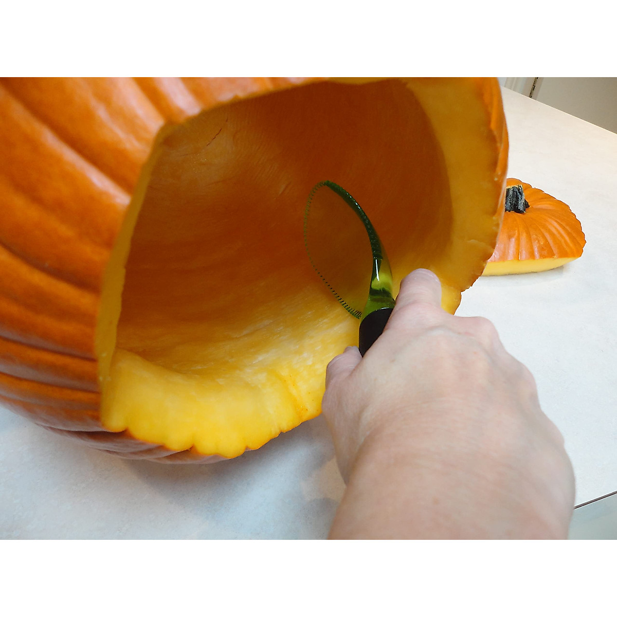 360 Pumpkin Products Ultimate Pumpkin Carving Ergonomic Scooper/Scraper and Detail scraper/clean up tool set. (1 Set of 2 tools)