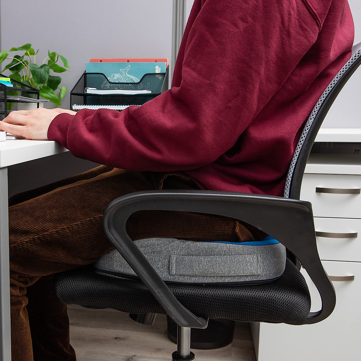 Mind Reader Office Chair Cushion, Ergonomic, Orthopedic, Portable, Car, Memory Foam, 18.25" L x 14.25" W x 2.75" H, Blue/Gray