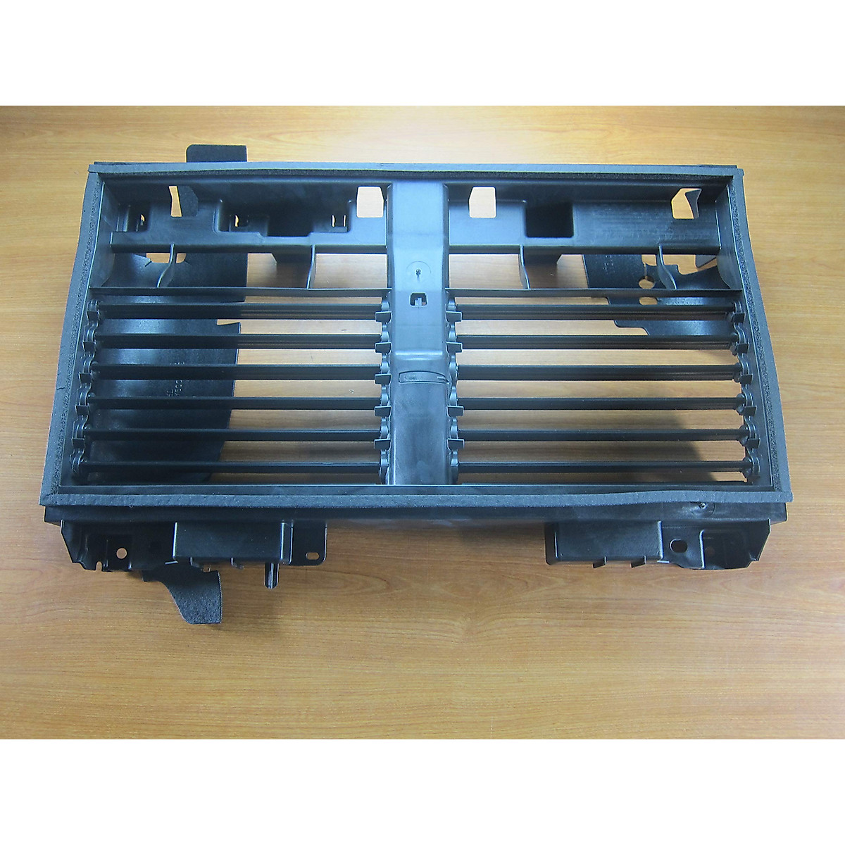 2019-2020 Ram 1500 DT (New Body Style) Active Grille Shutter W/Actuator Mopar