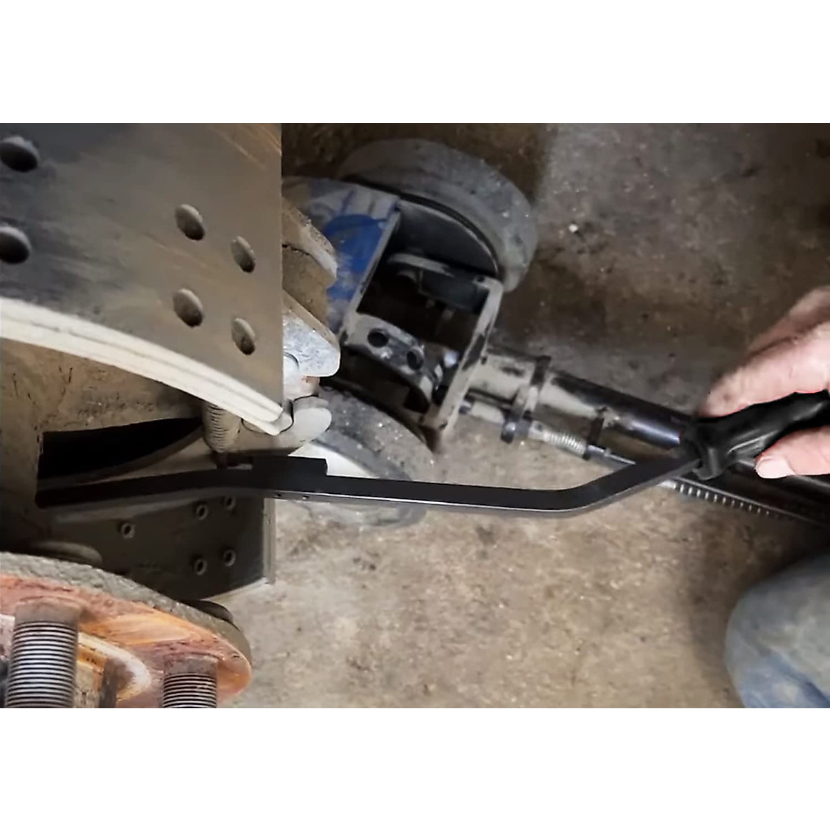 Bestong 5081 S-Cam Air Brake Spring Tool Compatible for Heavy-Duty Tractors and Trailers Diesel Drive Semi-Truck Replace Brake Shoe