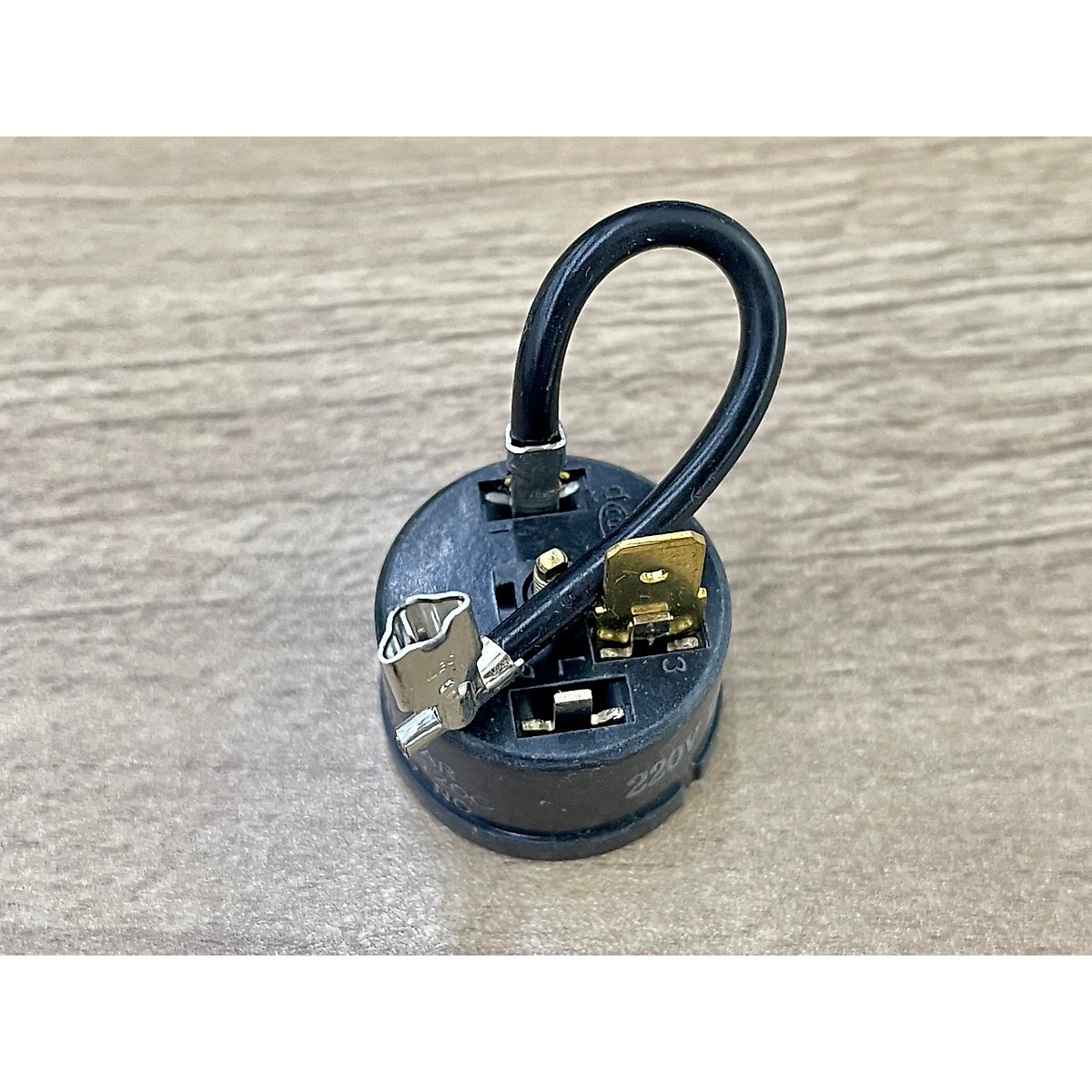 TJPoto Refrigerator Thermal Overload Protector Compressor 1/2HP 375W Replacement Part New