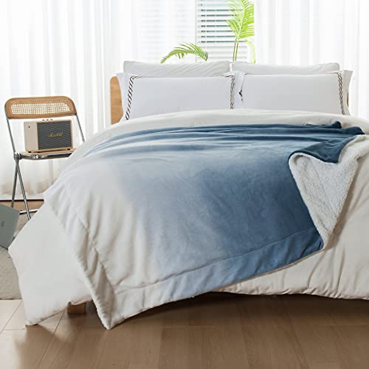 Elegant Comfort Throw Blanket, Reversible Sherpa Flannel, Ultra-Soft, Fuzzy, Cozy and Plush- All Season Lightweight Decorative Throw, 50 x 60 inches, Ombre Design Sherpa Throw, Blue