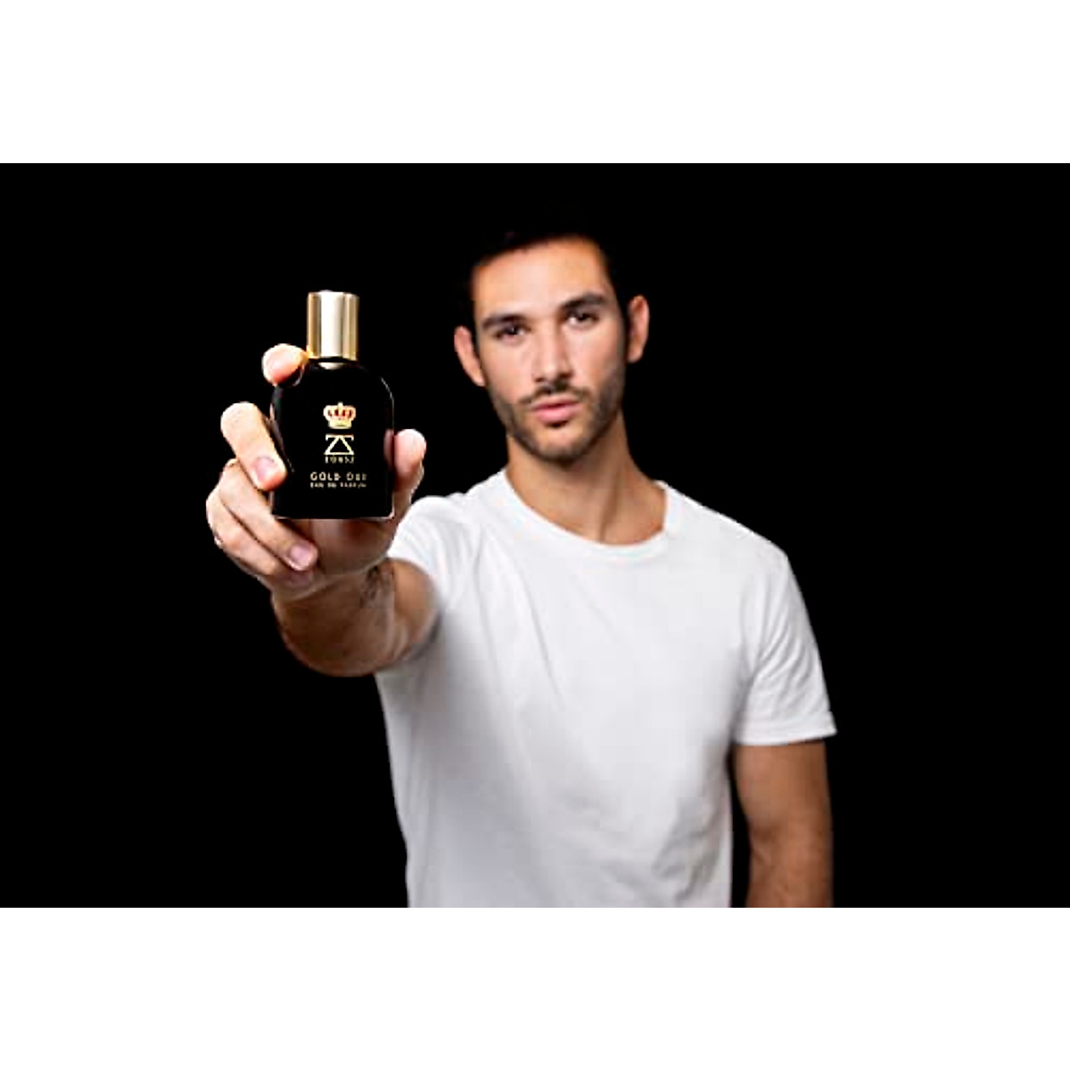 ZOUSZ Gold Oud Eau De Parfum - Earthy Oud Perfume with Raspberry, Cinnamon and Soft Musk - A Hypnotic Rich Scent 50mL