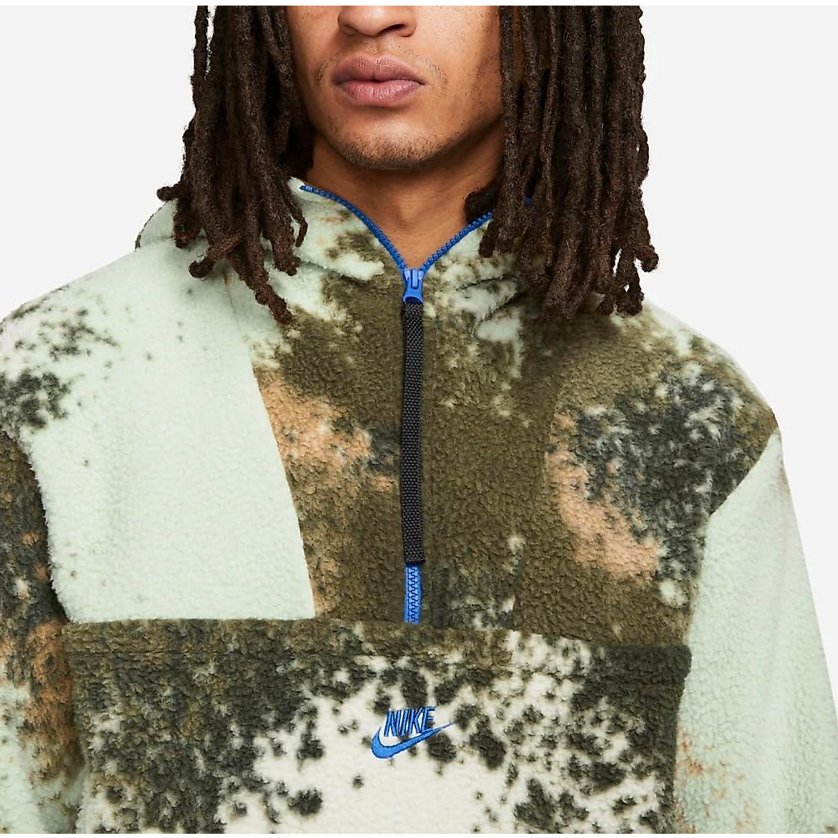 Nike Sportswear Sport Essentials+ Men's 1/2-Zip Sherpa Hoodie, Light Green Spark/Brown Basalt/Brown, MEDIUM