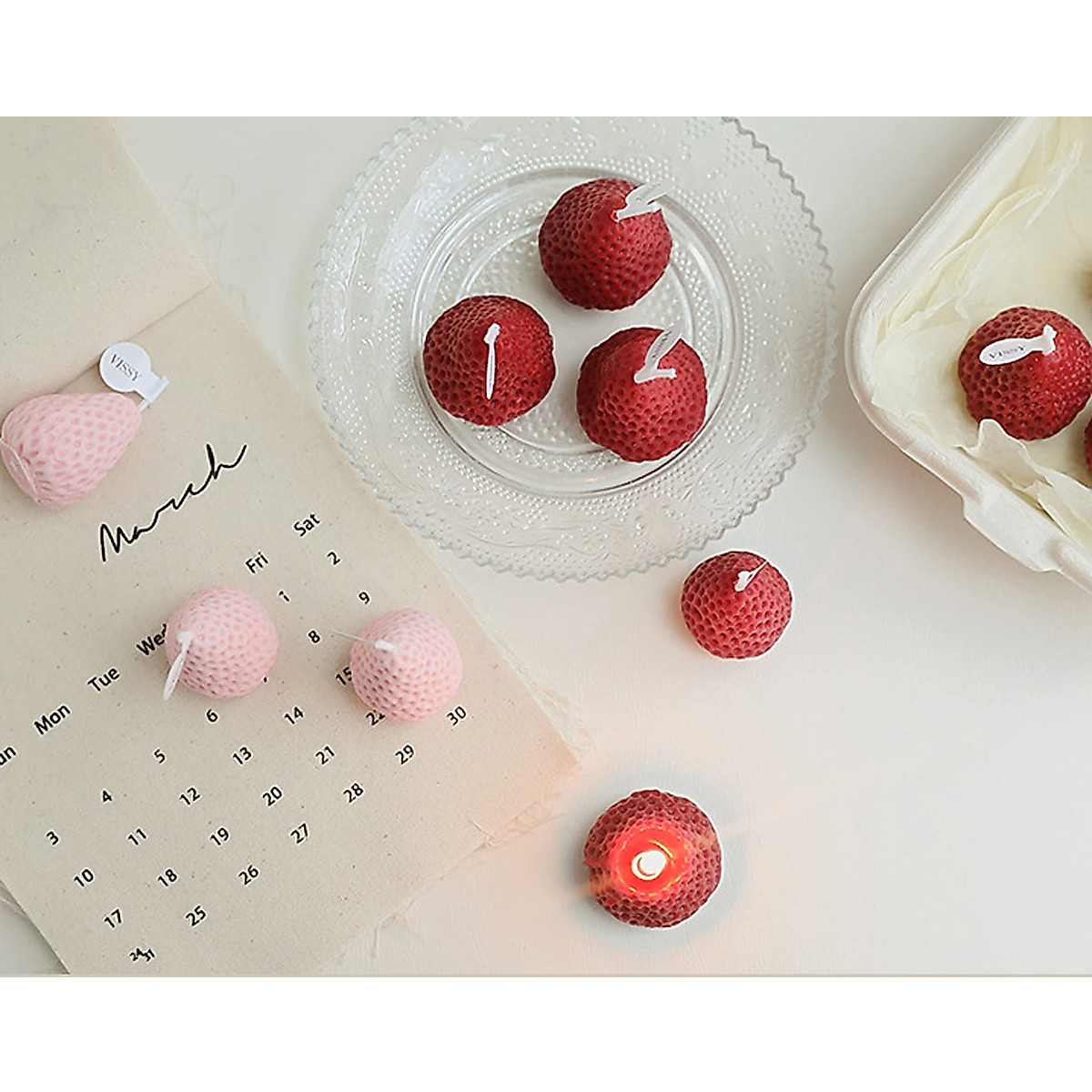 Strawberry Shaped Scented Candle,4PACK 75G Fruit Aroma Soy Wax Decorative Candle for Table Photo Prop Birthday Gift,Prefect for Meditation Stress Relief Mood Boosting Bath Yoga (Red)