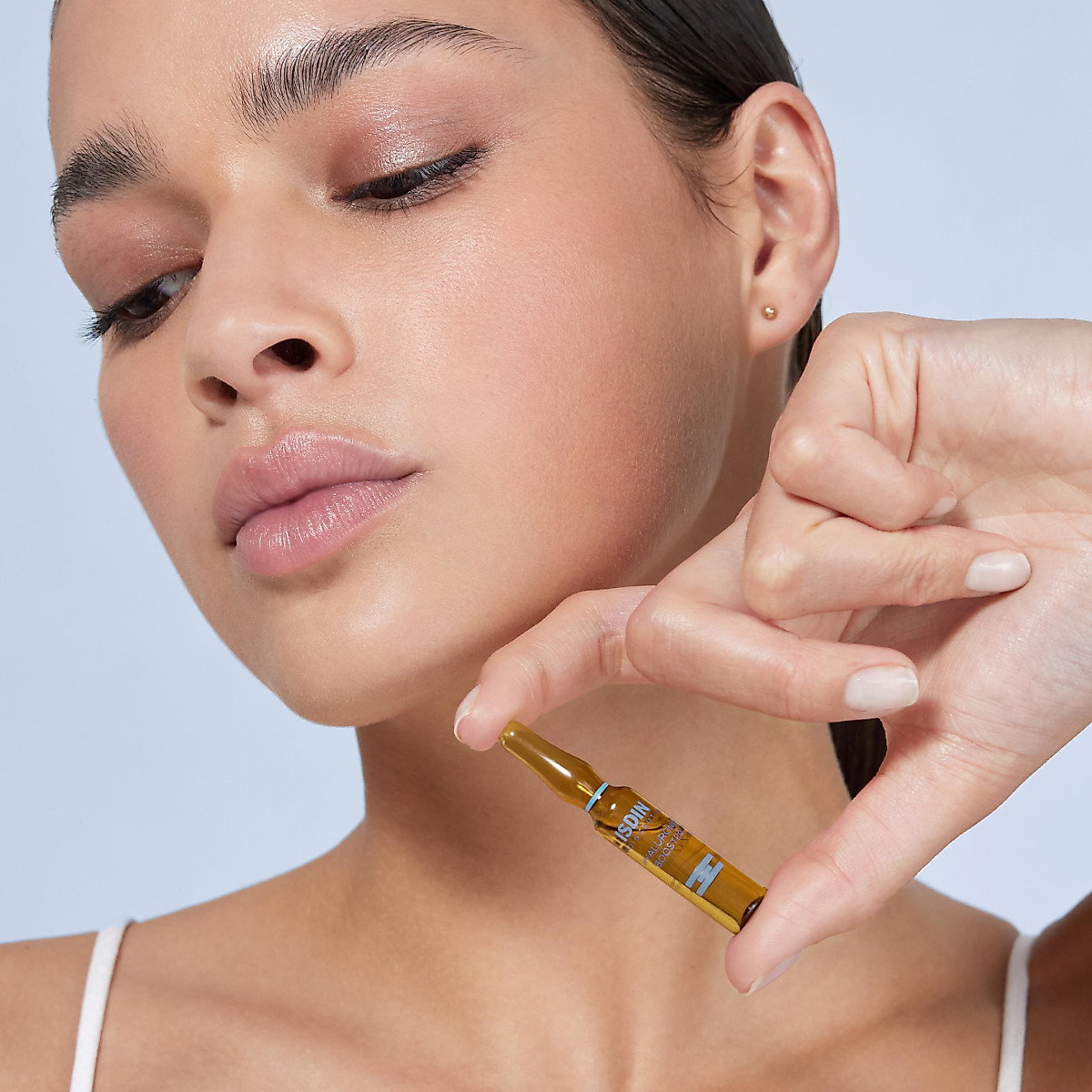 ISDIN Hyaluronic Booster Deep Hydration with Peptide Serum Ampoules, 10 Count