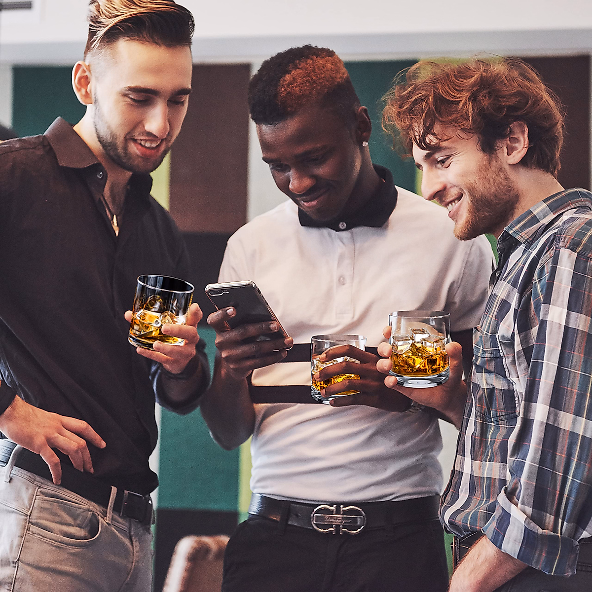 NutriChef 10oz Stemless Wine Glasses - Set of 2 Ultra Thin Elegant Red & White Wine Clear Crystal Glass Drinkware, Lead-Free, Hand Blown Seamless Bowl, Dishwasher Safe, for Any Occasion