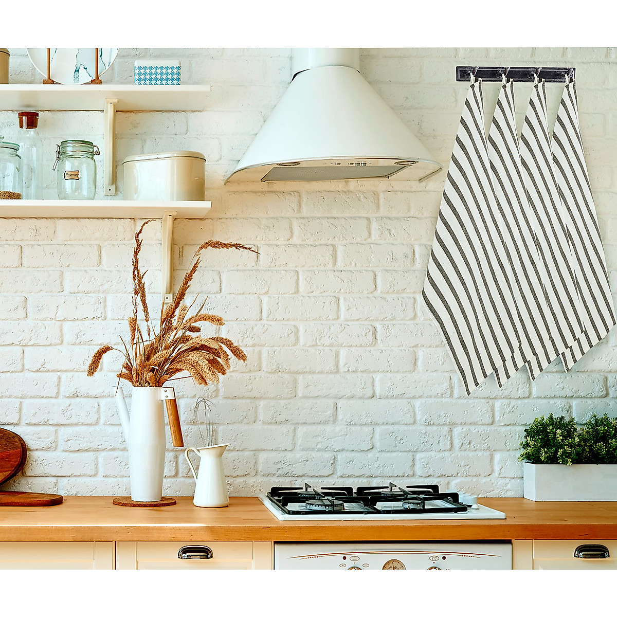 ROYALE Kitchen Towel 4 Pack - 100% Cotton Kitchen Dish Towel - Tea Towels - Reusable Cleaning Cloths - Highly Absorbent Bar Towel - Large Dish Towels - Wiping Cloth - (20x28 Inch, Wide Stripe)