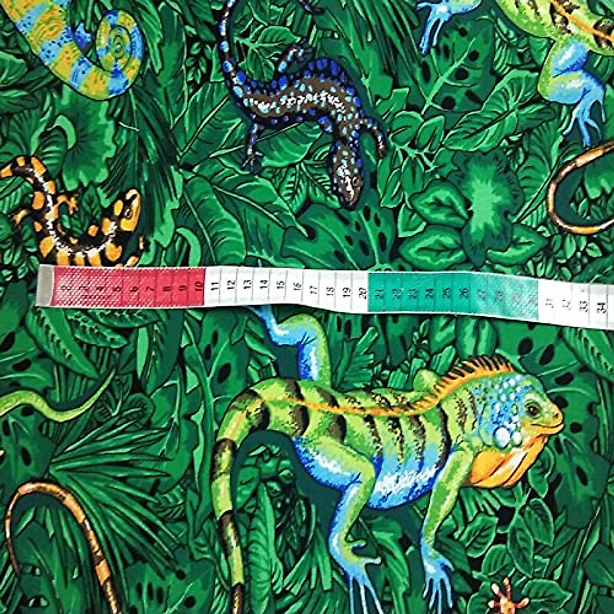 PUMCRAFT Sewing Fabric 100% Cotton Green Leaf Colorful Lizard Printing Plain Cotton Fabric Animal Forest Variety Colorful DIY Patch - 50cm - 105cm Fabric Patchwork Craft