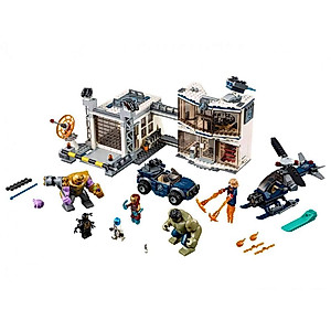 LEGO Marvel Avengers Compound Battle 76131 Building Set Includes Toy Car, Helicopter, and Popular Avengers Characters Iron Man, Thanos and More (699 Pieces)