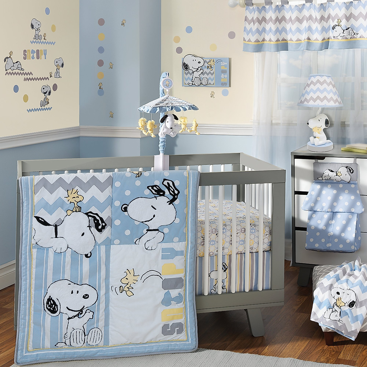 Lambs & Ivy My Little Snoopy Crib Sheet
