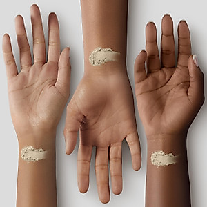 essence | Brighten Up! Banana Powder | Mattifying Translucent Powder