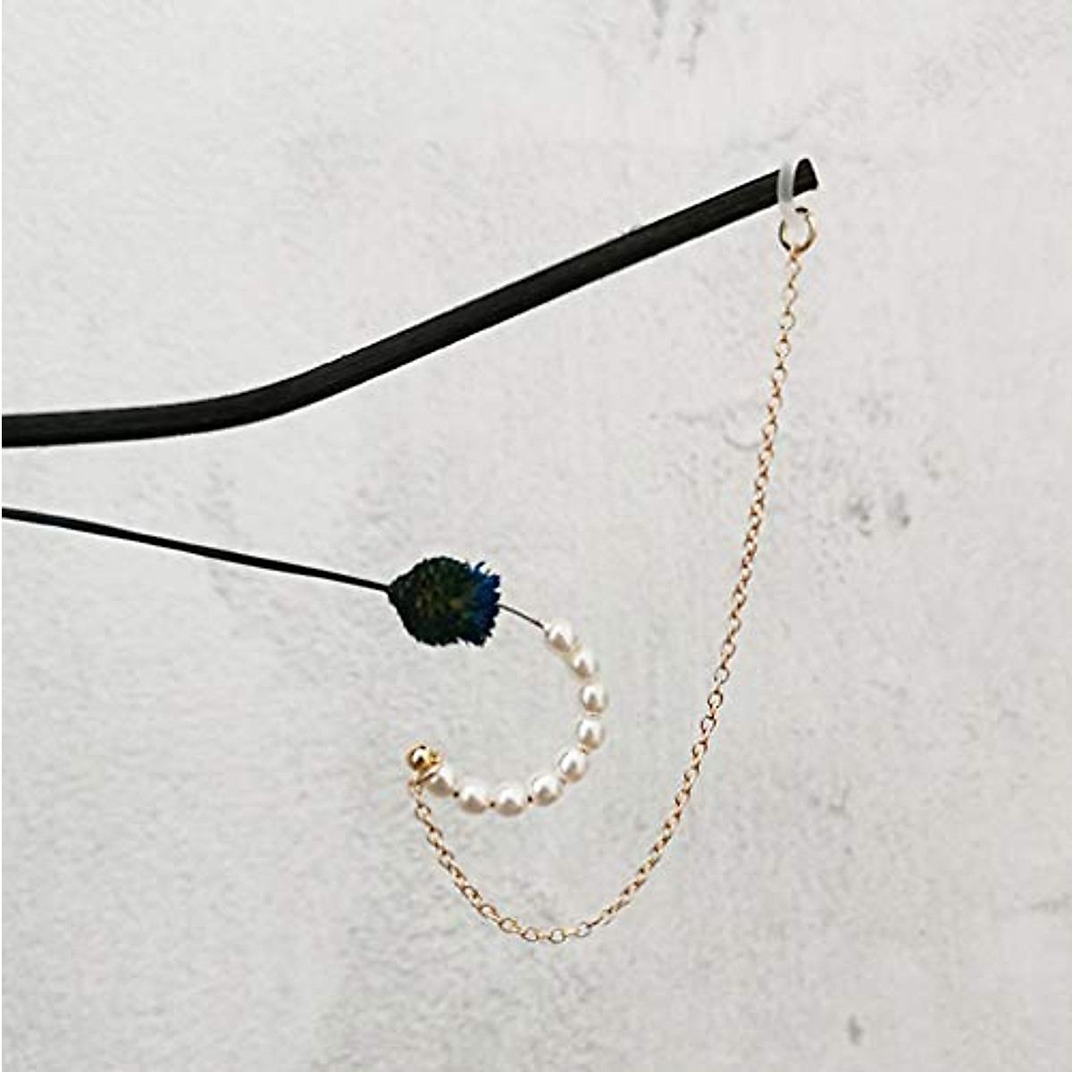 Pearl Hook Ear Stud Airpod Earrings Anti Lost Earring Strap for Airpods (Need Ear Hole) Anti Lost Strap for Airpods Pro, Wireless Earphone Holder Strap Compatible for Airpods 1&2&3/Pro