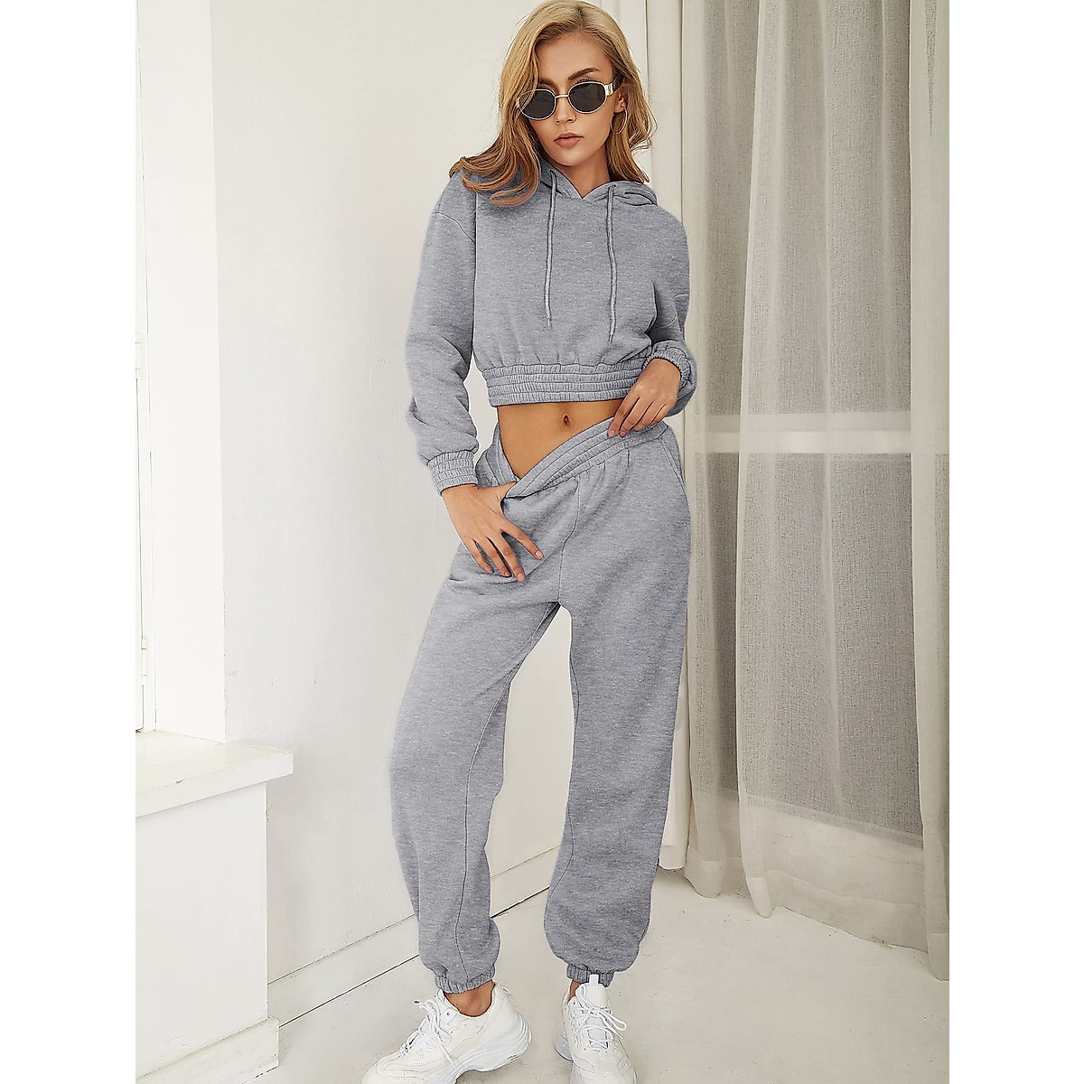 MakeMeChic Women's Sweatsuits 2 Piece Outfits Cropped Hoodie Pullover Top and Jogger Sweatpants Set Light Grey S