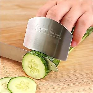 Stainless Steel Finger Guard Protector of Finger While Cutting & Slicing, Kitchen Tool Accessories