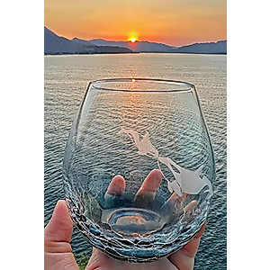 Orca Whale Gifts, Christmas Gifts for Mom, Killer Whale Orca Handmade Etched Crackle Wine Glass Orca Gifts for Beach Party