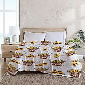 Yakujo Animals Sunflower Highland Cow Print Blanket Lightweight Flannel Blanket Gifts for Couples and Lovers, Warm Throw Blankets for Bed Sofa Travel All Season 40"x30" (Toddler) for Pet