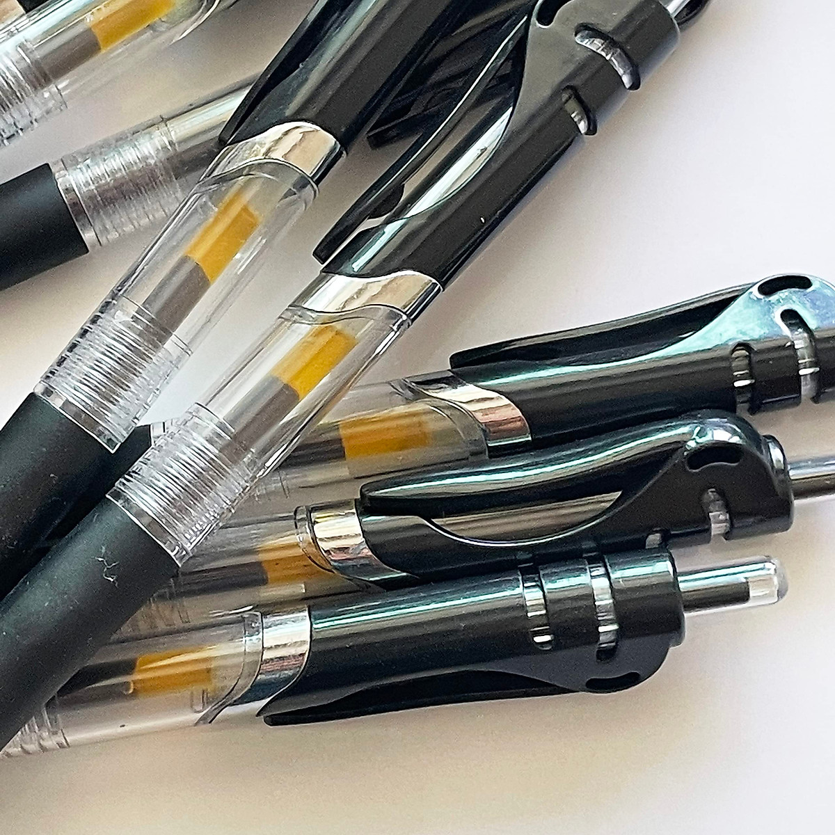 sencoo 9 pack Gel Pens Retractable Erasable Black Ink Rollerball Pens Fine Point Ballpoint Writing Pen for Office - 0.5mm Tips with Comfort Grip