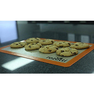 ERNITERTY Rozotti Silicone Baking Mat Bundle (6-Piece Set) 2 Half Sheets Silicone Baking Mat and 2 Quarter Sheets Silicone Baking Mat, Silicone Baking Brush, Silicone Baking Spatula, Orange