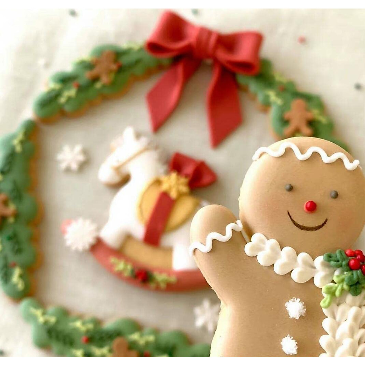 3PCS Gingerbread Man Cookie Cutters, 5.12" 4.34" 3.42" Large Christmas Cookie Cutters -Stainless Steel Holiday Cookie Cutters Shapes for Baking Gift