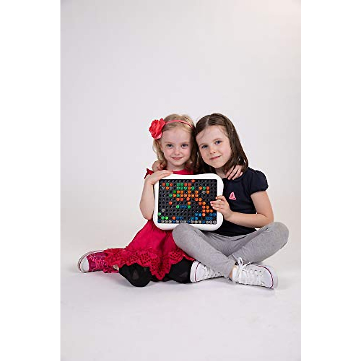 Quercetti Peg Brite Light-Up Toy - Design and Create Mosaic Art on The Peg Board with 120 Pegs & Bright LED Lights, Promotes Creative Thinking and Fine Motor Skills, for Kids Ages 3 Years & Up