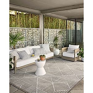 Loloi II Rainier Collection RAI-03 Natural/Ivory, Indoor/Outdoor 2'-2" x 3'-9" Accent Rug