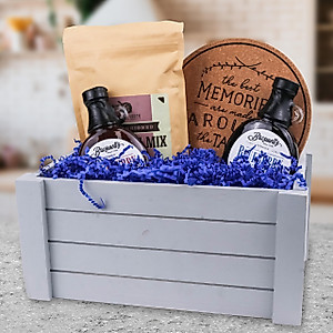 MagicWater Supply Crinkle Cut Paper Shred Filler (4 oz) for Gift Wrapping & Basket Filling - Royal Blue