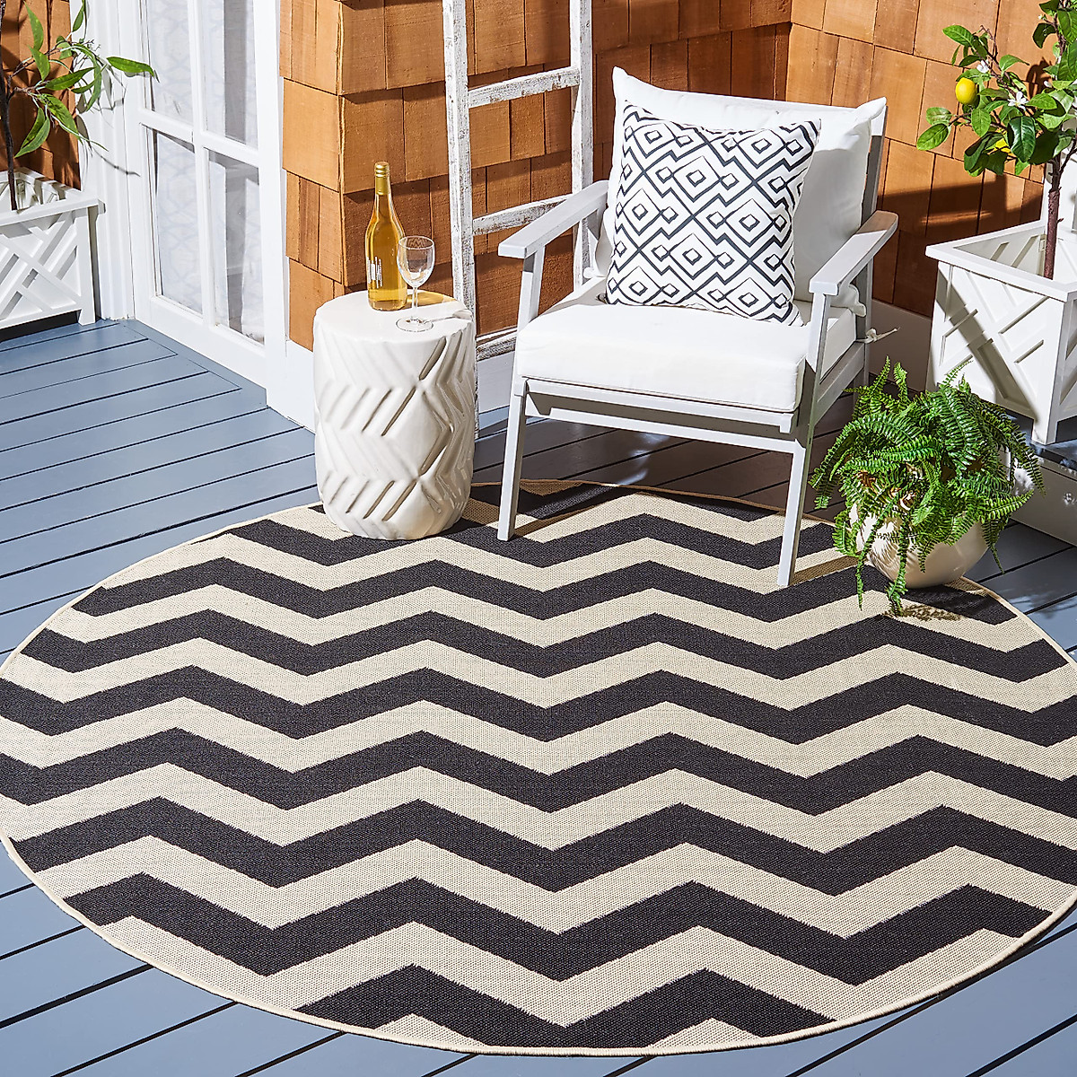 SAFAVIEH Courtyard Collection 4' Round Black/Beige CY6245 Indoor/ Outdoor Waterproof Easy-Cleaning Patio Backyard Mudroom Area-Rug