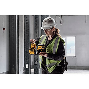 DEWALT 20V/12V MAX Laser Level Kit, Cross Line Laser and 2 Spot Laser, Green (DCLE34220G)