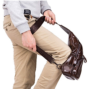 BULLCAPTAIN Leather Men Sling Bag Casual Crossbody Chest Bags Travel Daypack (Black)