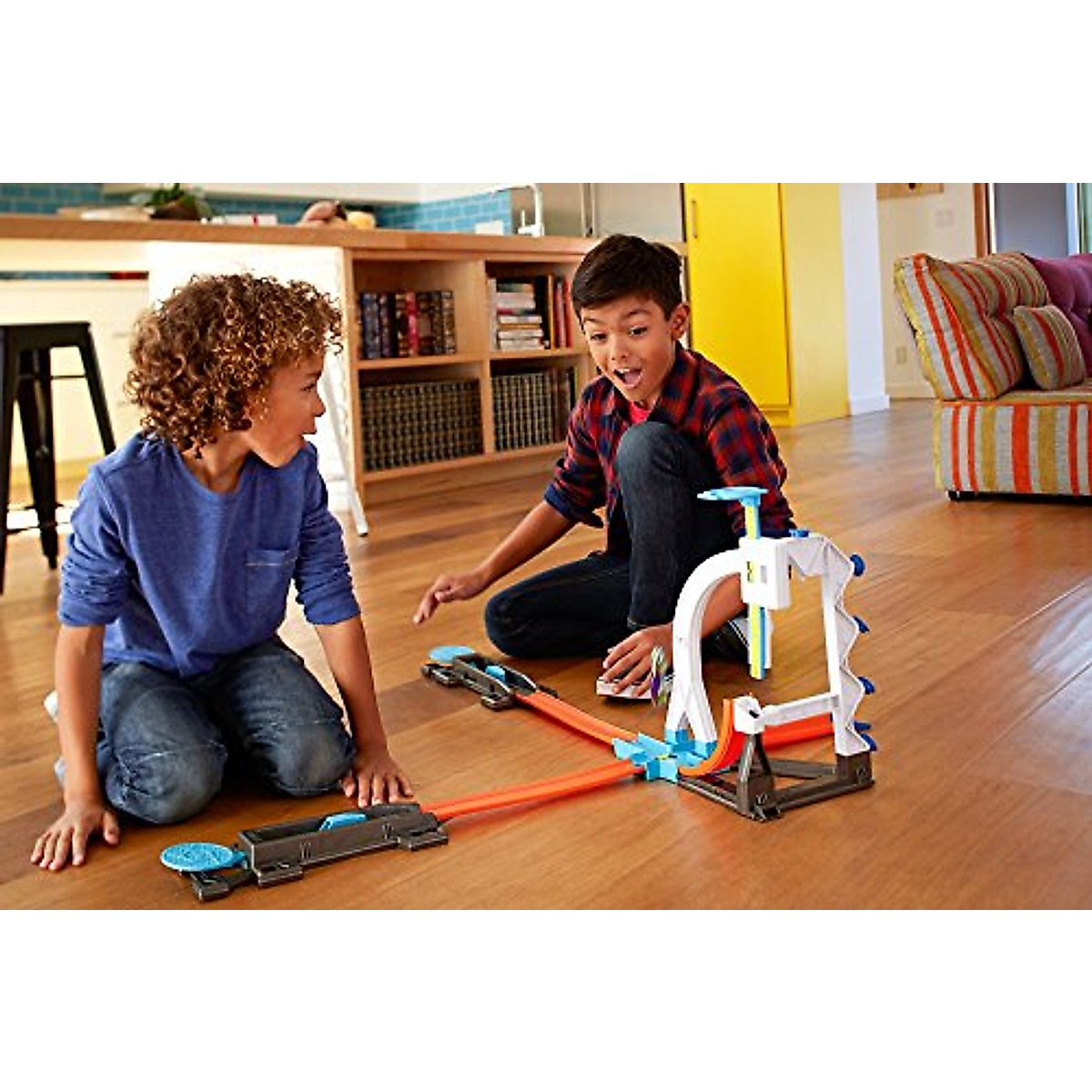 Hot Wheels DLF28 Track Builder System Stunt Kit Playset [Amazon Exclusive]