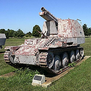 AEVVV Sturmpanzer 38(t) Grille German Panzer WWII 15-cm Self-propelled Gun Howitzer - Tank Model Kits Scale 1:35 Assembly Instructions in Russian Language