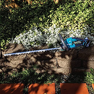 Makita XHU09M1 18V LXT® Lithium-Ion Brushless Cordless 24" Hedge Trimmer Kit (4.0Ah)