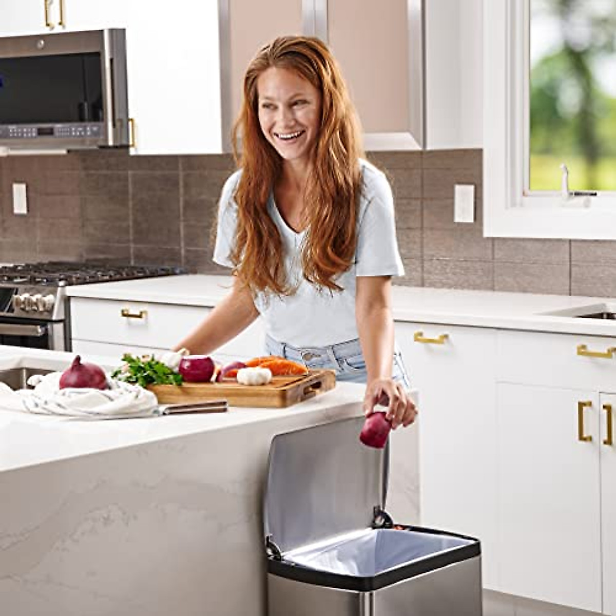 Plasticplace Trash Bags │simplehuman (x) Code J Compatible (200 Count)│White Drawstring Garbage Liners 10-10.5 Gallon / 38-40 Liter │ 21" x 28"