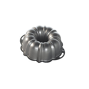 Nordic Ware ProForm Bundt Pan (12 Cup) and Bundt Cleaning Tool Bundle