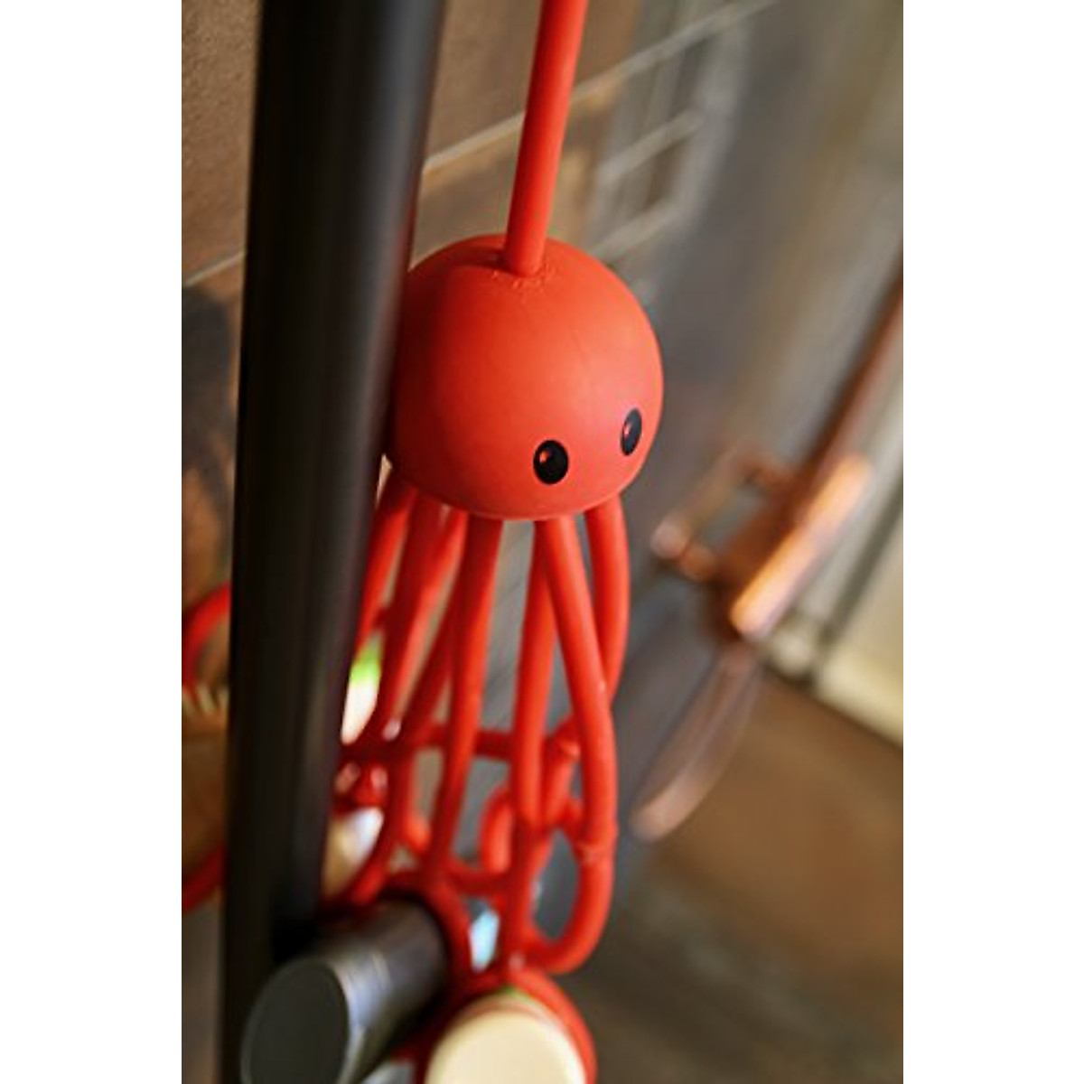 Formverkert Octopus Shower Caddy (in Red) - Shower Gel Shampoo Conditioner Brush Razors Toys Accessories Holder, 9 Slots, Fits All Sized Bottles, Stylish Fun Bath Shower Organizer, Designed in Sweden