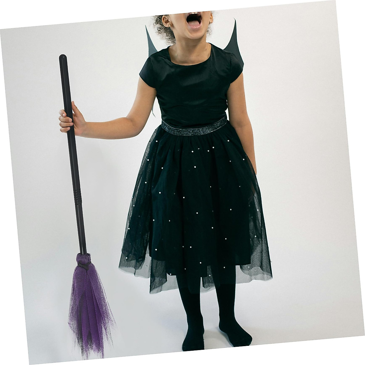 NOLITOY Halloween Witch Broom Set of 2, Halloween Plastic Witch Flying Broom, Halloween Costume Accessories for Cosplay Favors, Masquerade (Random Color)