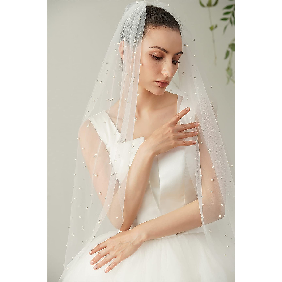 ELAWBTY Womens 1 Tier Fingertip Length Pearl Wedding Bridal Veil With Comb X06 Ivory