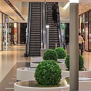 Ochine Topiary Ball Artificial Outdoor Boxwood Decorative Balls Artificial Plant Faux Topiary Ball Hanging Green Plants Garden Tree Wedding Party Decor Front Porch Topiary Indoor Outdoor Home