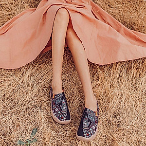 UIN Women's Slip ons Travel Shoes Casual Painted Canvas Walking Flats Pray for Goodness (40)