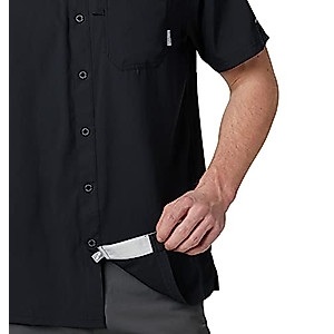 Columbia Men's Slack Tide Camp Shirt, Black, Medium