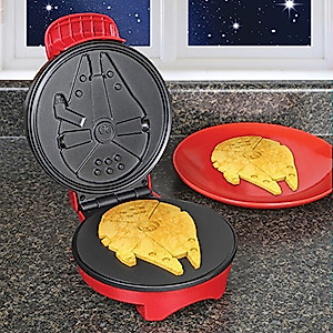UNCANNY BRANDS Star Wars Waffle Maker Millenium Falcon Waffle Maker, Makes 7" Waffles Officially Licensed Disney Waffle Maker Star Wars Waffle Iron