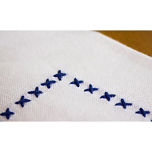 Catstudio Dish Towel, West Virginia University Mountaineers Hand Towel - Collegiate Kitchen Towel for West Virginia Fans - Perfect Graduation Gift, Gift for Students, Parents and Alums