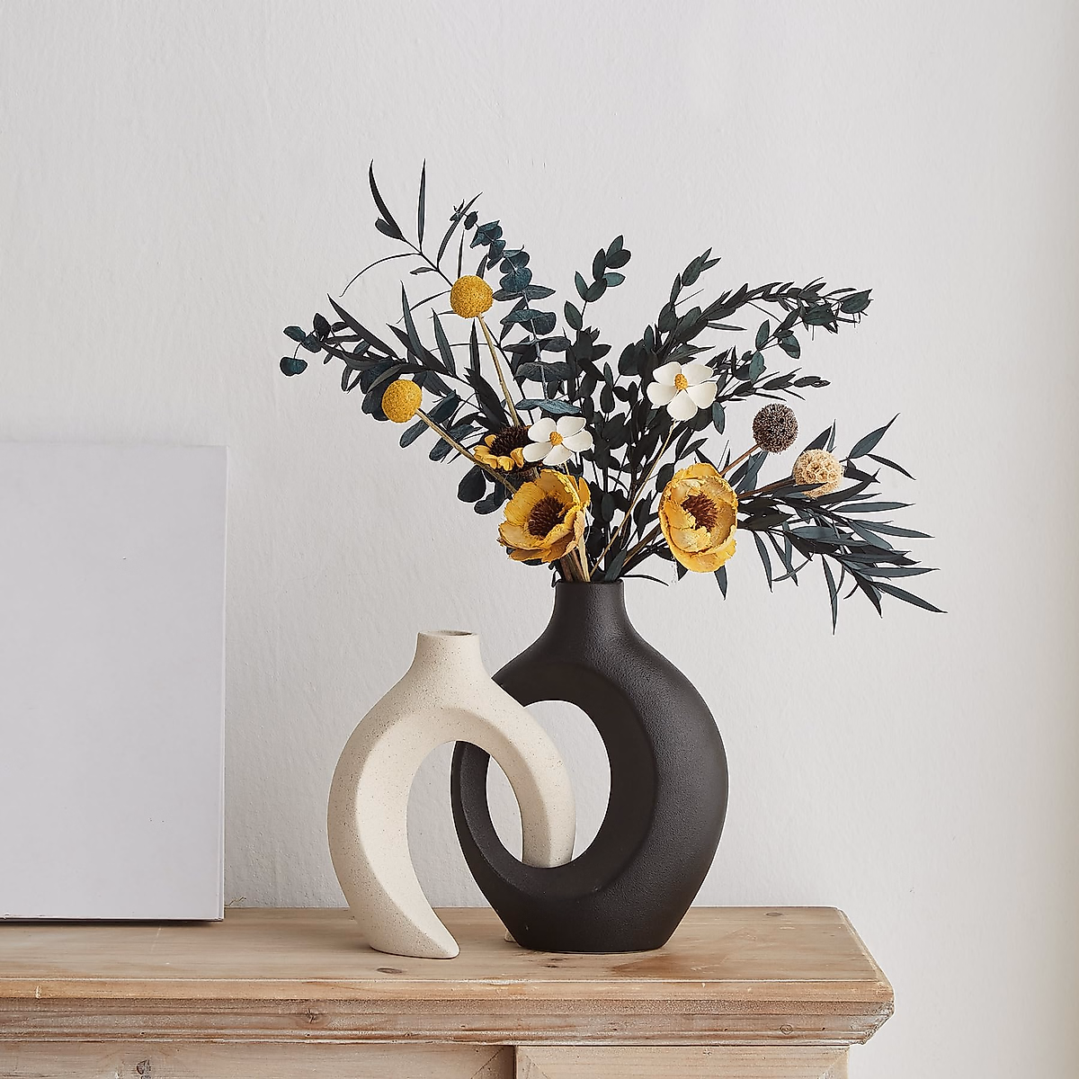 Black and White Ceramic Vases Set of 2 for Home Decor Modern Boho Donut Flower Vase Round Crossed Hollow Vase for Wedding Dining Living Room Table Centerpieces Coffee Table Decoration